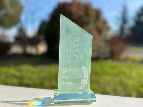 La Clinique IRIS distinguée pour sa démarche qualité lors des Trophées de la FHP Aura | Clinique ...